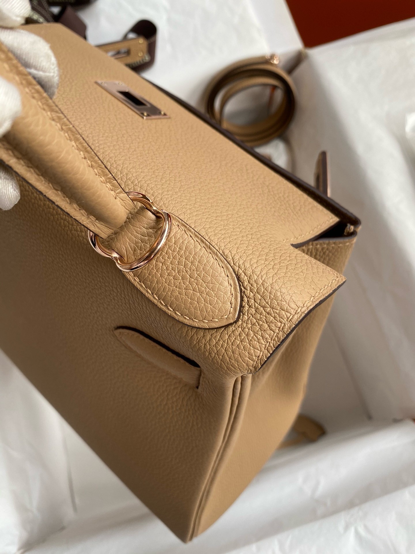 Replica Hermes Kelly Retourne 28 Handmade Bag In Chai Clemence Leather