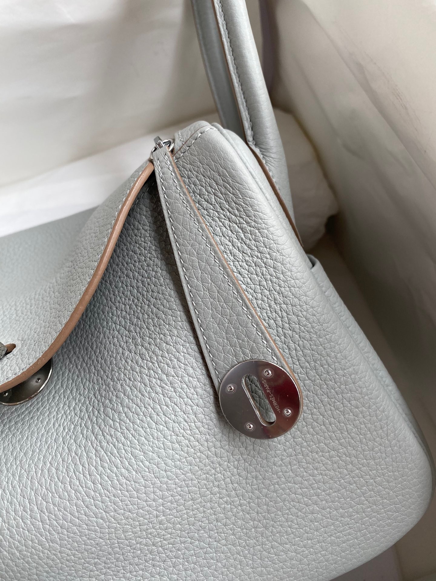 Replica Hermes Lindy 26 Handmade Bag In Blue Glacier Clemence Leather