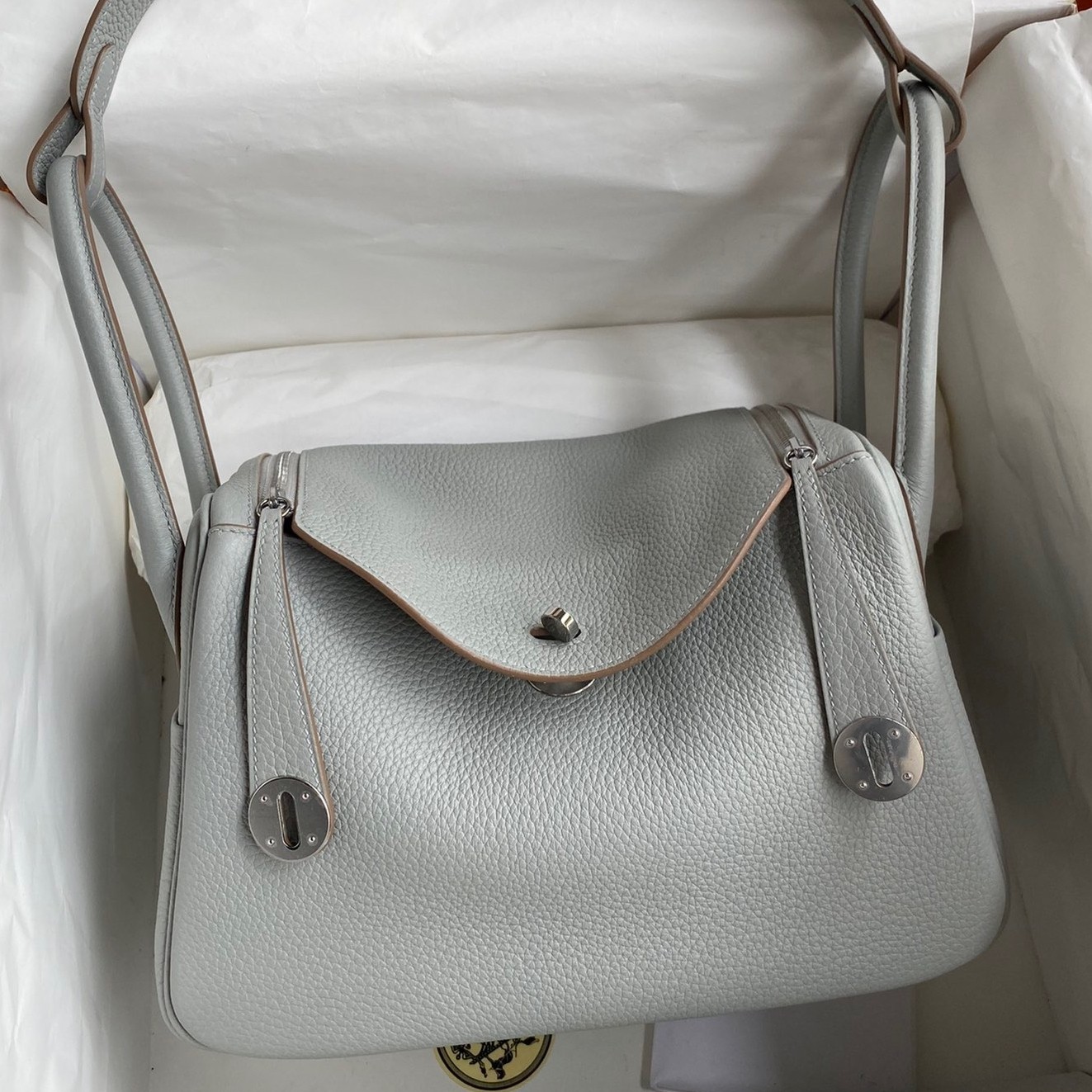 Replica Hermes Lindy 26 Handmade Bag In Blue Glacier Clemence Leather